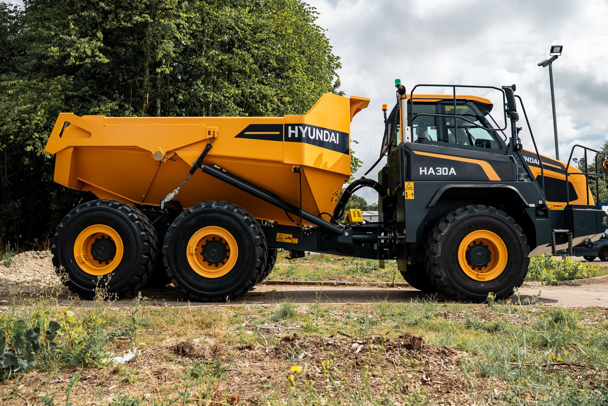 A Complete Guide to Articulated Dump Trucks | Rygor Plant