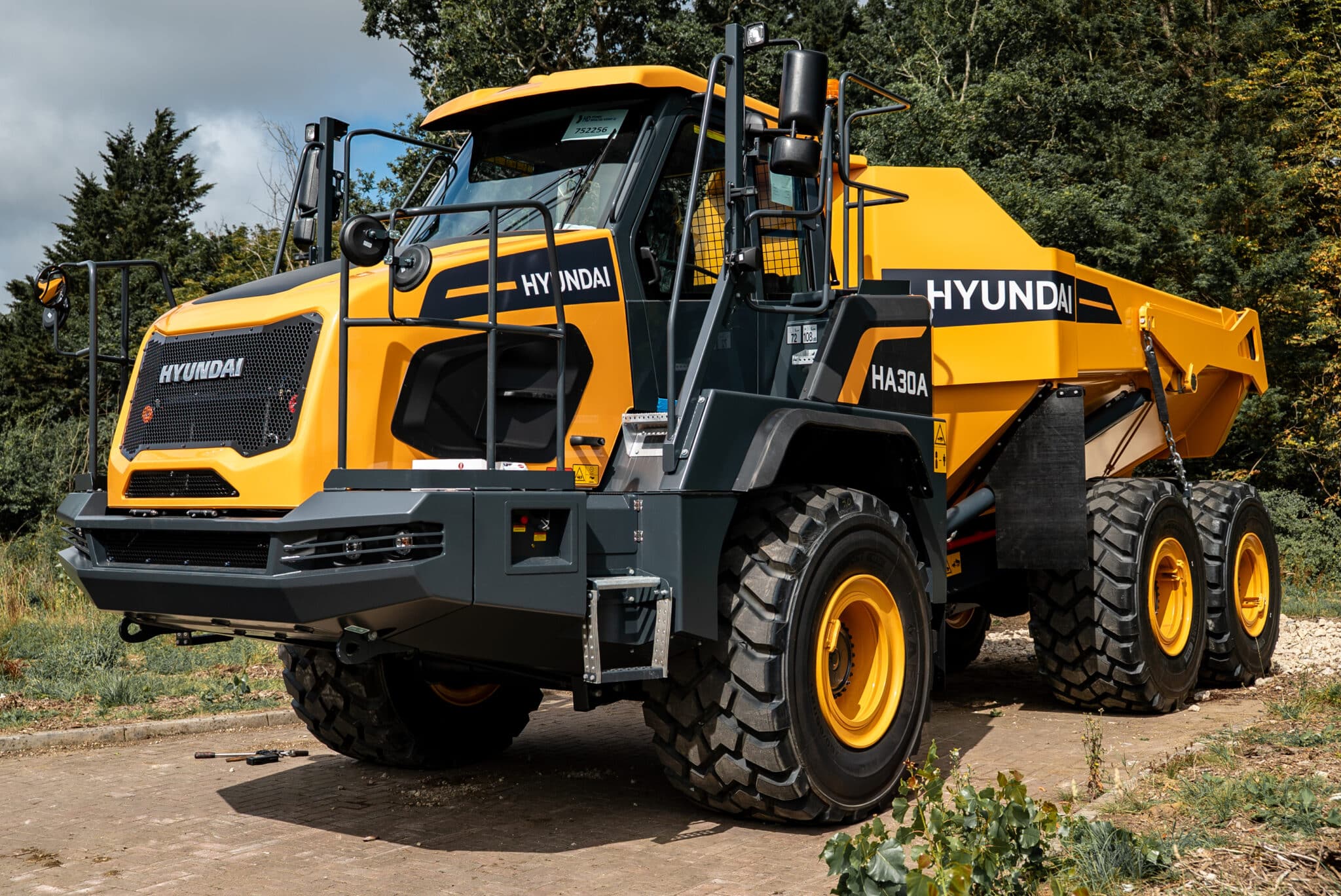 A Complete Guide to Articulated Dump Trucks | Rygor Plant